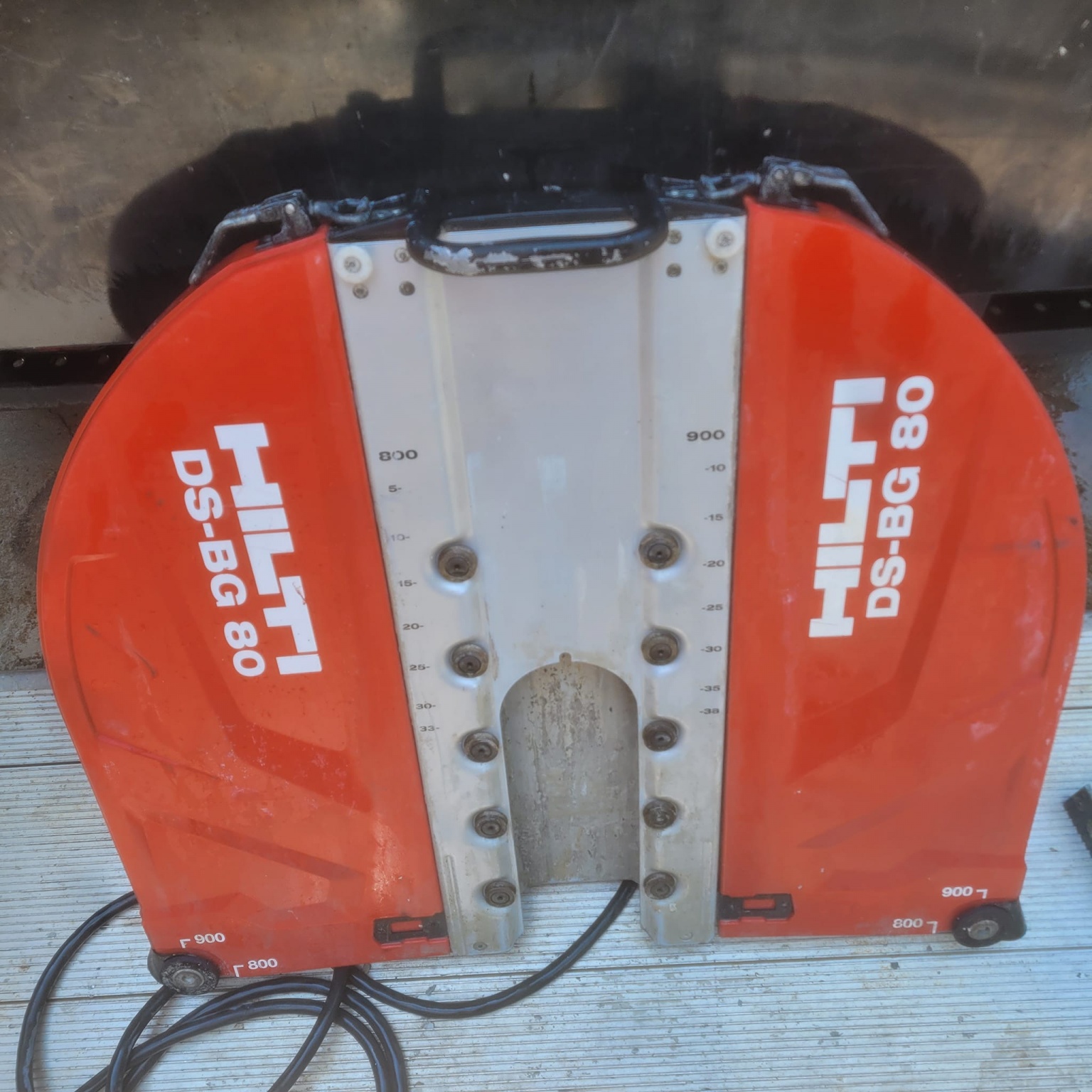 Super Quick Concrete Dissolver - the best acid free concrete dissolver